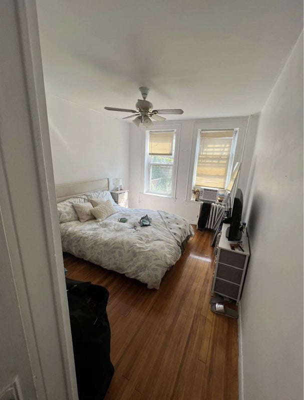 'Private Room in Astoria' Room to Rent from SpareRoom