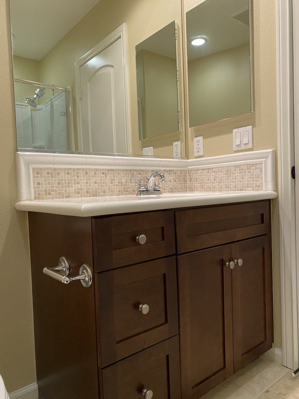 'Shared Master bedroom' Room to Rent from SpareRoom