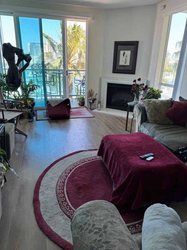 'Luxury Waterside Room with private bathroom ' Room to Rent from SpareRoom