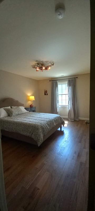 'Temp Furnished Top Floor Private Room and Private' Room to Rent from ...