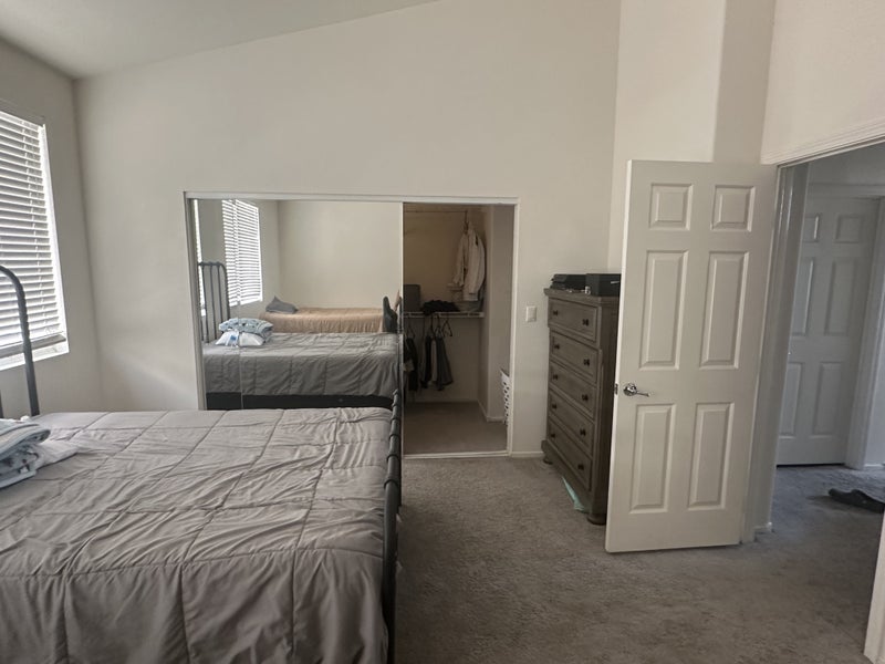 'Medium size room ' Room to Rent from SpareRoom