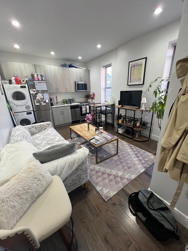 'Room in Hell’s Kitchen ' Room to Rent from SpareRoom