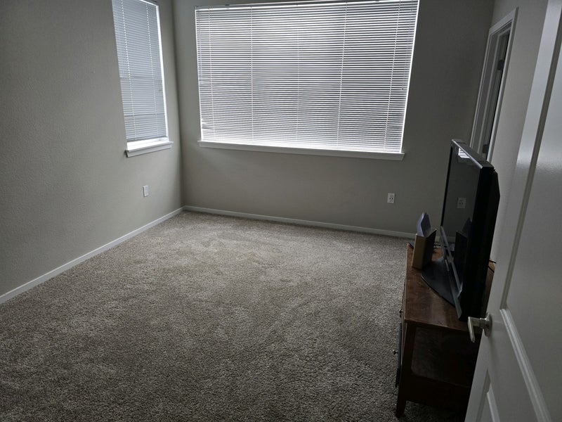 '2 Bed 2 Bath Apartment, looking for roomate' Room to Rent from SpareRoom