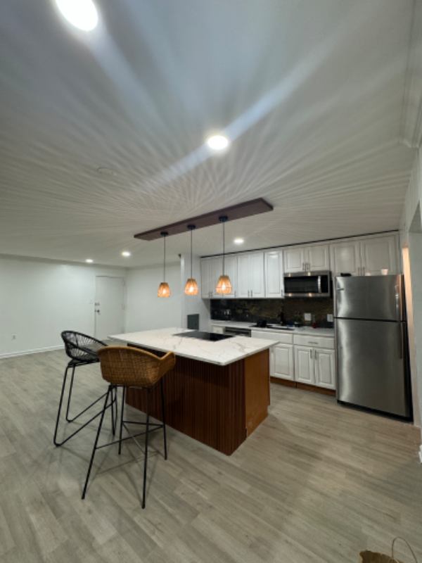 'Cozy 1 Bedroom in Shared Condo with Utilities Inc' Room to Rent from ...