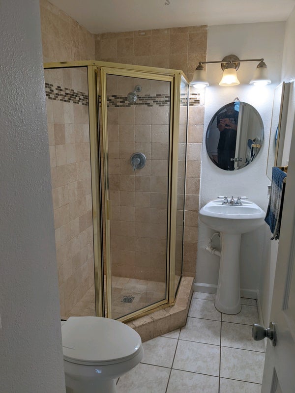 'Private BA private room in Irvine off 5 freeway ' Room to Rent from ...