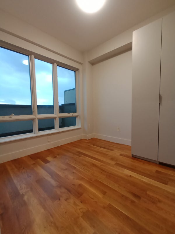 '1 Room Left in No Fee, Lux 3 Bed, JMZ/G train' Room to Rent from SpareRoom