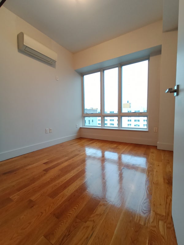 '2 Rooms Avail, No Fee, Rent Stabilized, JMZ train' Room to Rent from ...