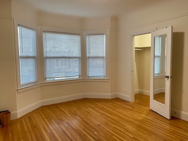 'Seeking Roommate for Sunny Silver Terrace Flat' Room to Rent from ...