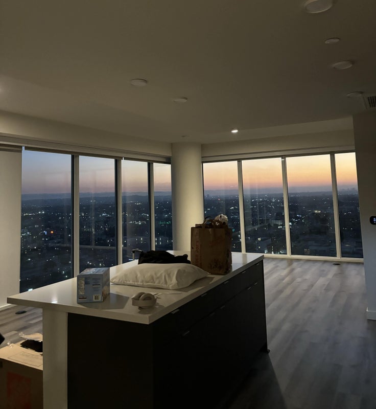 'High Rise Room w/ Bathroom' Room to Rent from SpareRoom