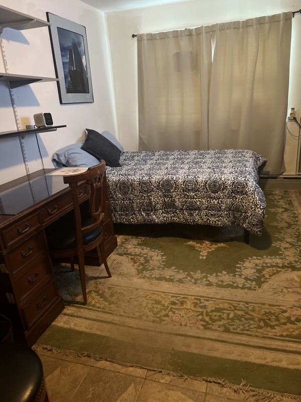 'Furnished room WIFI Included' Room to Rent from SpareRoom