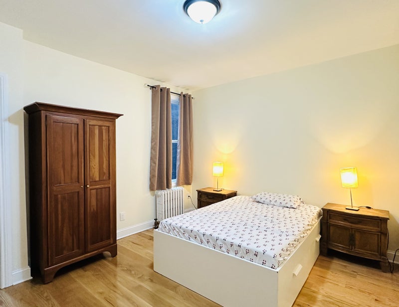'Sunnyside Queens/ Furnished Rooms for rent ' Room to Rent from SpareRoom