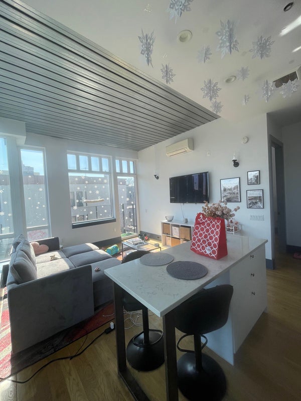 '27 woman looking for a roommate ' Room to Rent from SpareRoom
