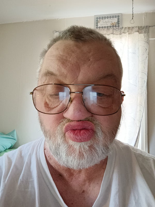 'Room needed by professional couple' Roommate from SpareRoom