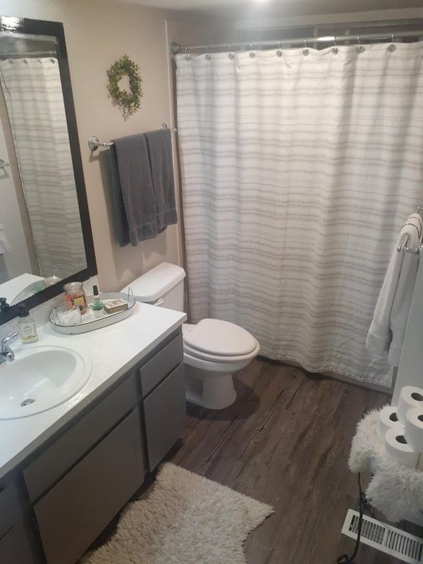 'Tri-Level Shared Home Basement Studio Available' Room to Rent from ...