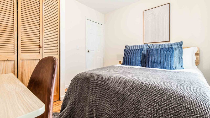 'Furnished room availabe at Upper East Side!' Room to Rent from SpareRoom