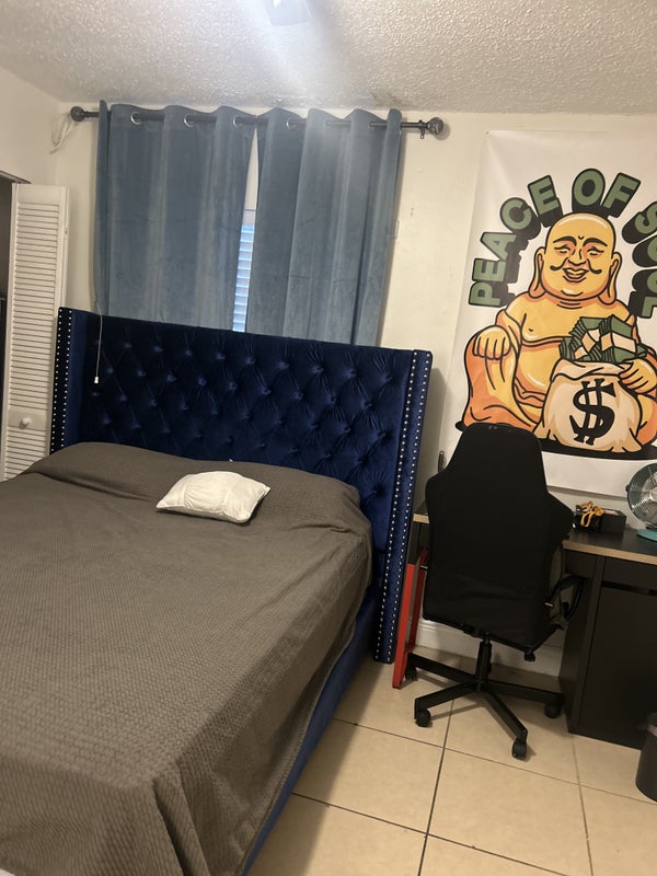 'Looking for a roommate ' Room to Rent from SpareRoom
