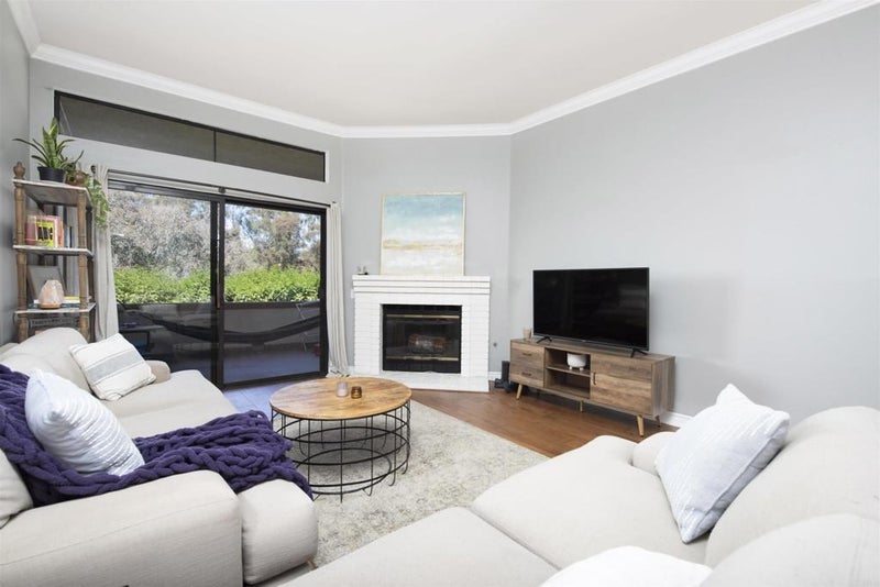 'Private Room Overlooking an Ecological Reserve' Room to Rent from ...