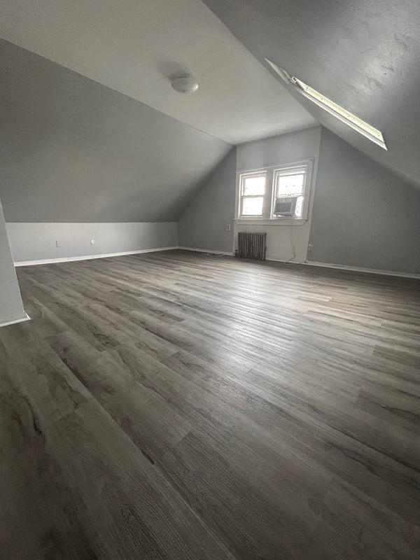 'Large and medium sized room' Room to Rent from SpareRoom