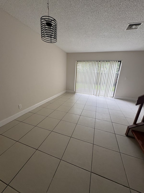 'Large room for rent ( private bathroom ) ' Room to Rent from SpareRoom