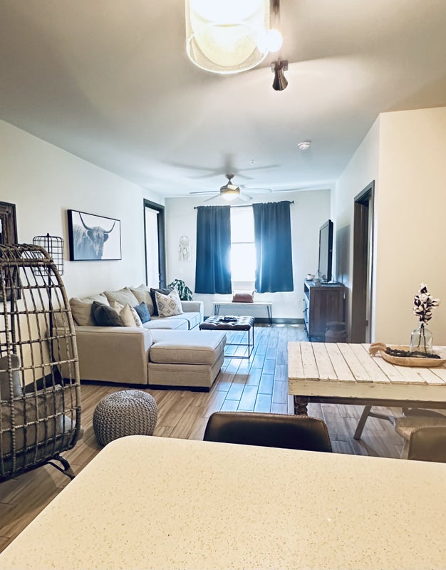 'Primary Bed/Bath and the BEST roomie in AZ' Room to Rent from SpareRoom