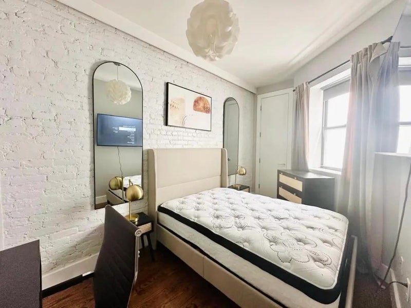 'Furnished room 10 minute walk to Prospect Park#726' Room to Rent from ...