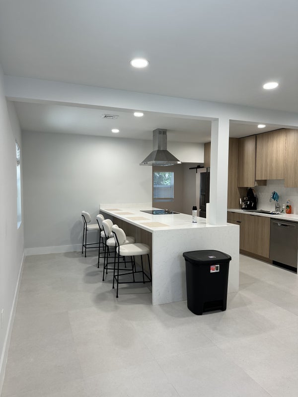 'Modern private room in Fort Lauderdale ' Room to Rent from SpareRoom