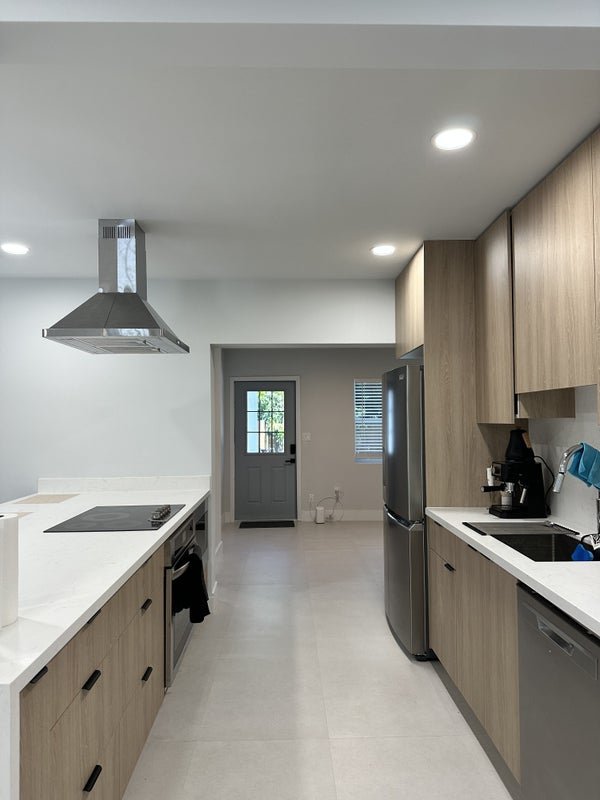 'Modern private room in Fort Lauderdale ' Room to Rent from SpareRoom