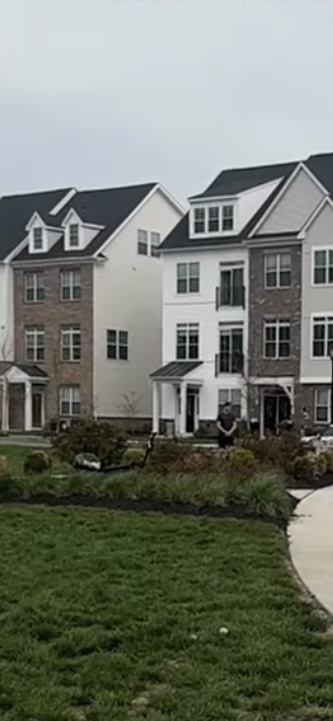 ' Looking for a Roommate – Move-in ASAP! ' Room to Rent from SpareRoom