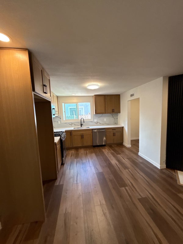 'Renting 3 Bedrooms in Newly Renovated House – WH' Room to Rent from ...