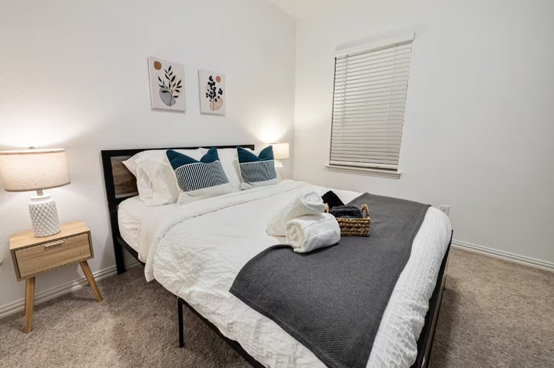'Modern Private Room with Bath in Central Fort Wort' Room to Rent from ...