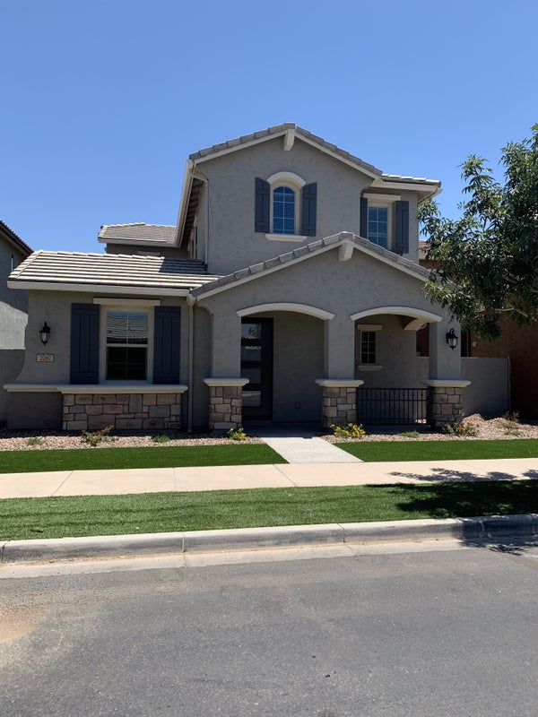 'Gilbert Home' Room to Rent from SpareRoom