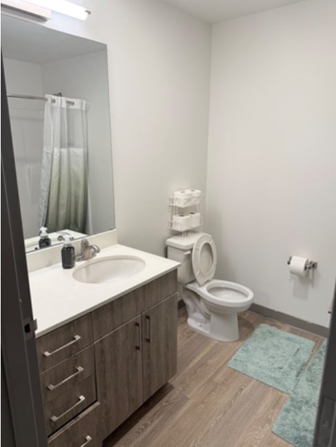'Vantage Modern 2BR Apartment (Private Room + Bath)' Room to Rent from ...