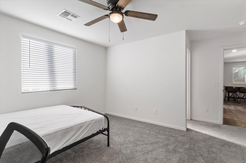'Downtown Phoenix Area | Newer Modern Rooms | Easy ' Room to Rent from ...