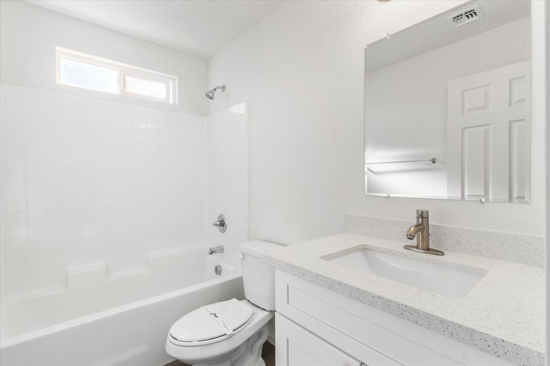 'Downtown Phoenix Area | Newer Modern Rooms | Easy ' Room to Rent from ...