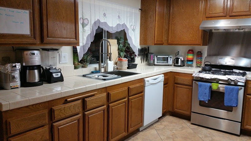 '$ 750 / 120 ft- Female roommate wanted ' Room to Rent from SpareRoom