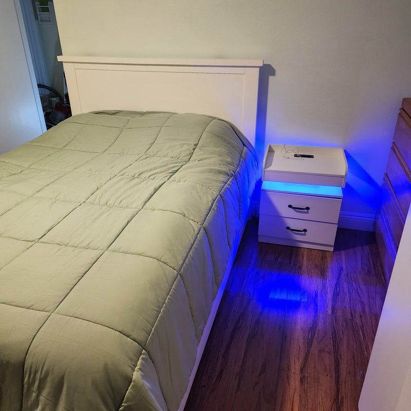 '$ 750 / 120 ft- Female roommate wanted ' Room to Rent from SpareRoom