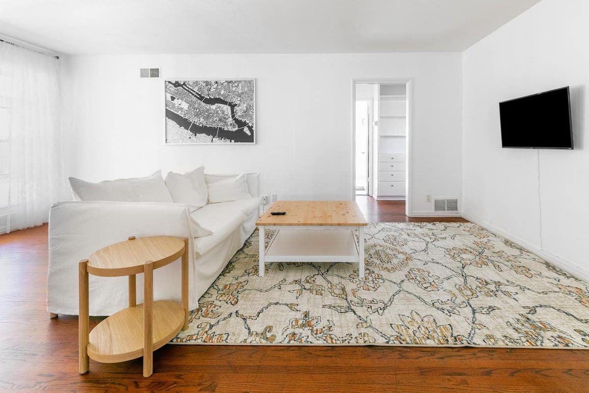 Roommates, Rooms for rent & Sublets in San Diego | SpareRoom